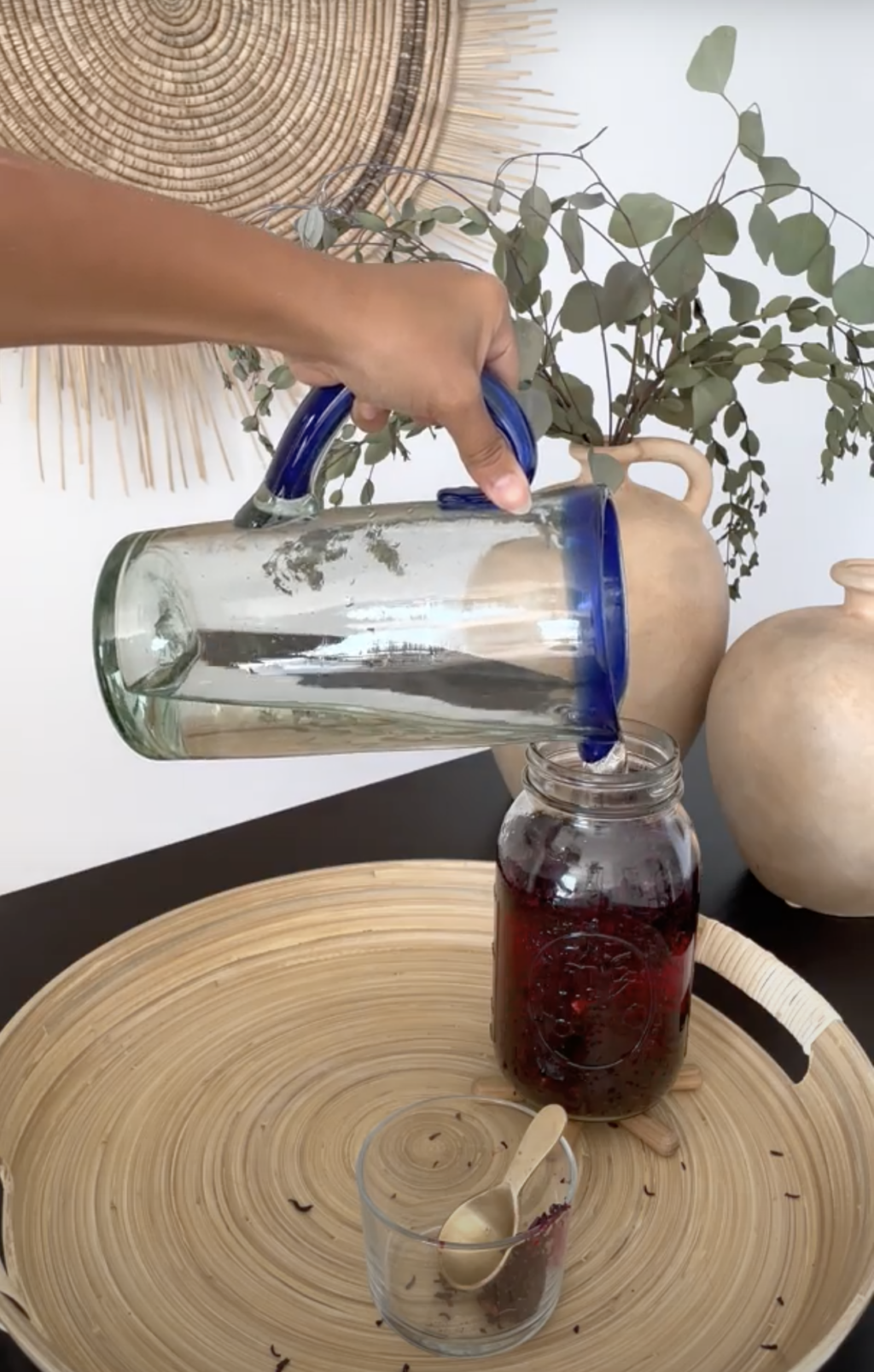 How to Stay Hydrated in the Heat: Herbal Hibiscus Infusion Recipe ...